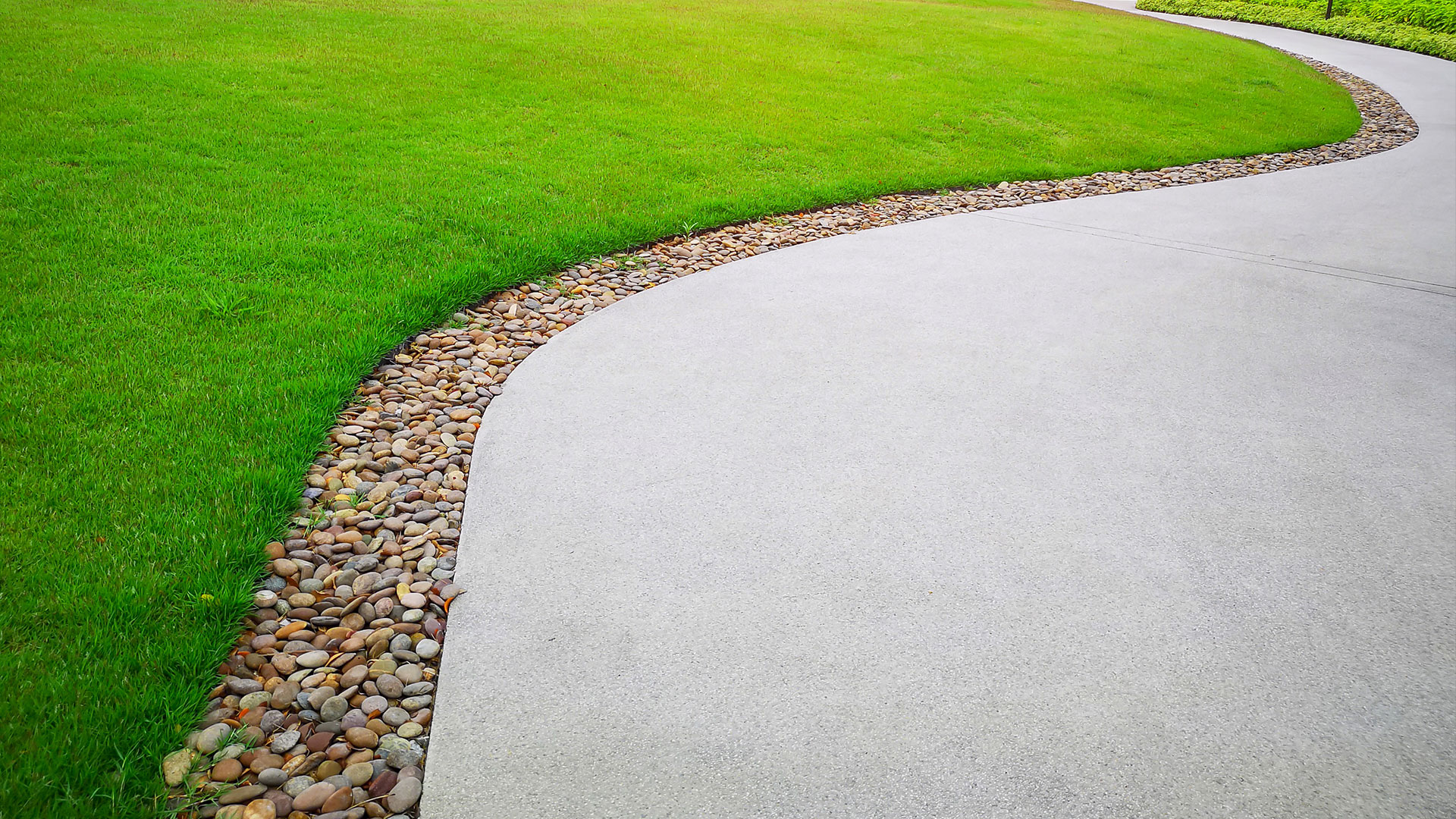 Best Brookfield Lawn Care And Landscaping: Discovery Outdoor Services